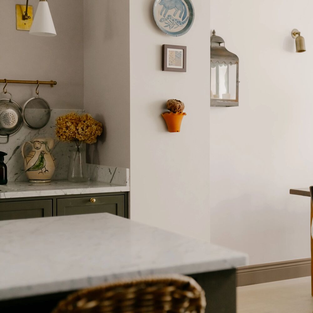 Buy Beige Off-White Paint (Off Script) - Flat Matt – COAT Paints