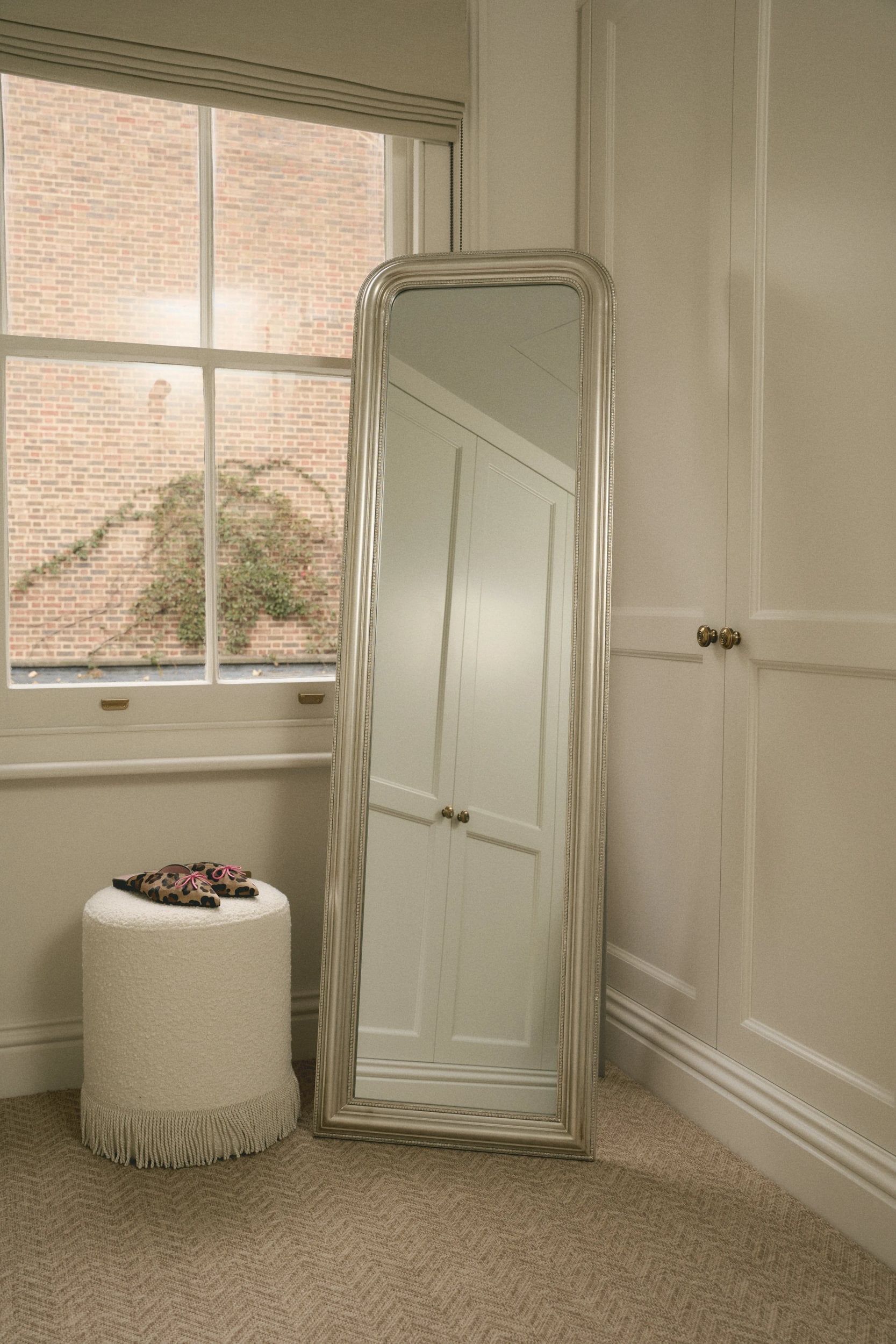 Buy Earthy Pale Beige Paint (Centred) - Flat Matt – COAT Paints